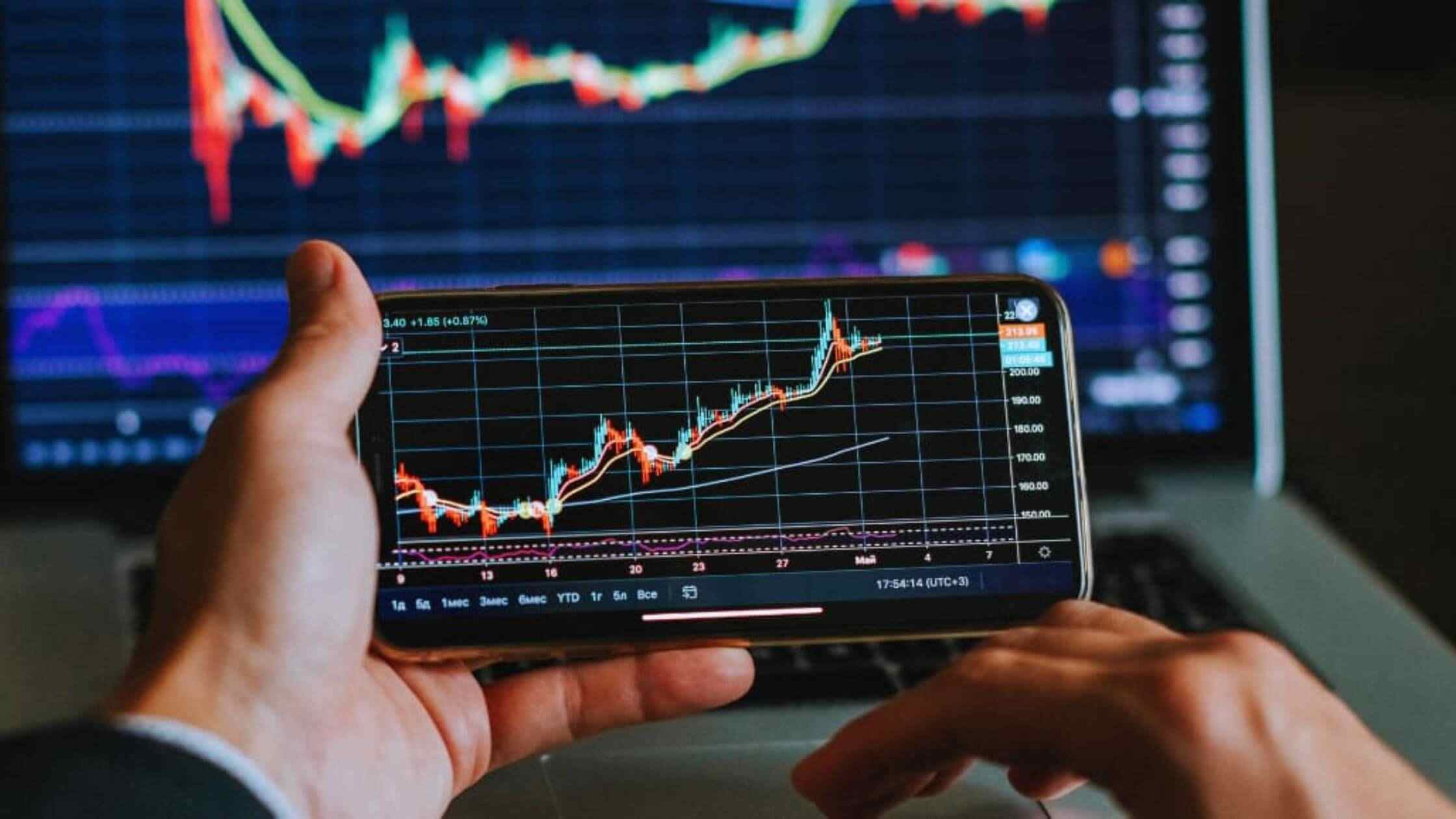 A Complete Guide To Stock Trading App Development for Beginners in 2025 - Golden Owl